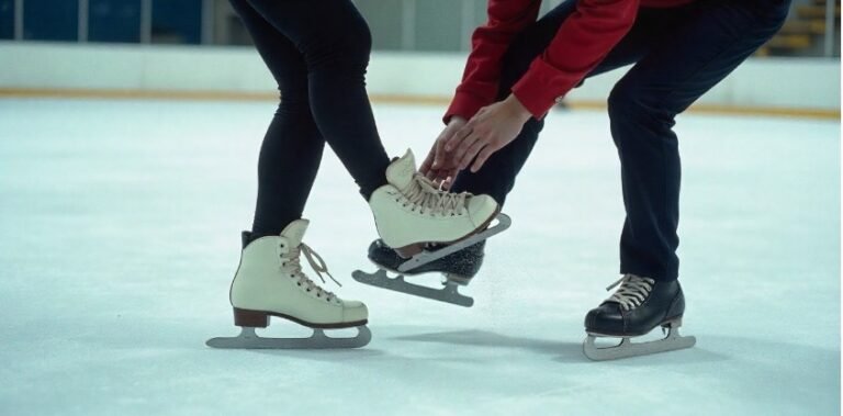 Mastering Crossover Ice Skating: Tips for Beginners Skaters